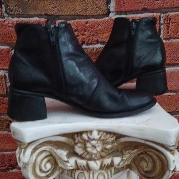Thom McAn | Shoes | Vintage Thom Mcan Boots | Poshmark